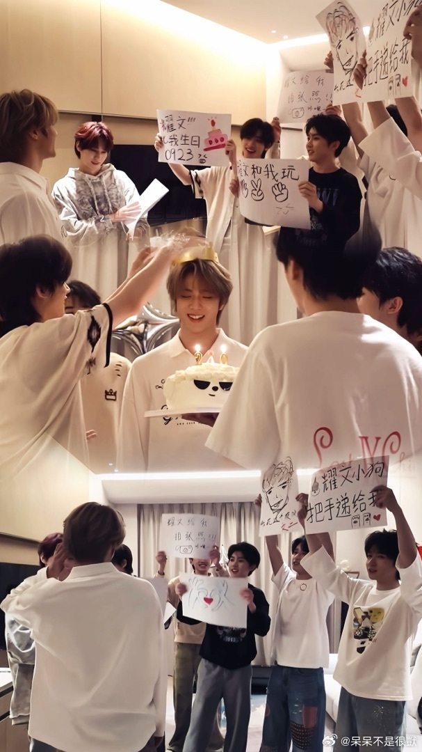 💫六年啦！人在海外也能一起度过美好时刻，海外党怎么准备线上直播活动？-Sixfast回国加速器—海外华人必备！